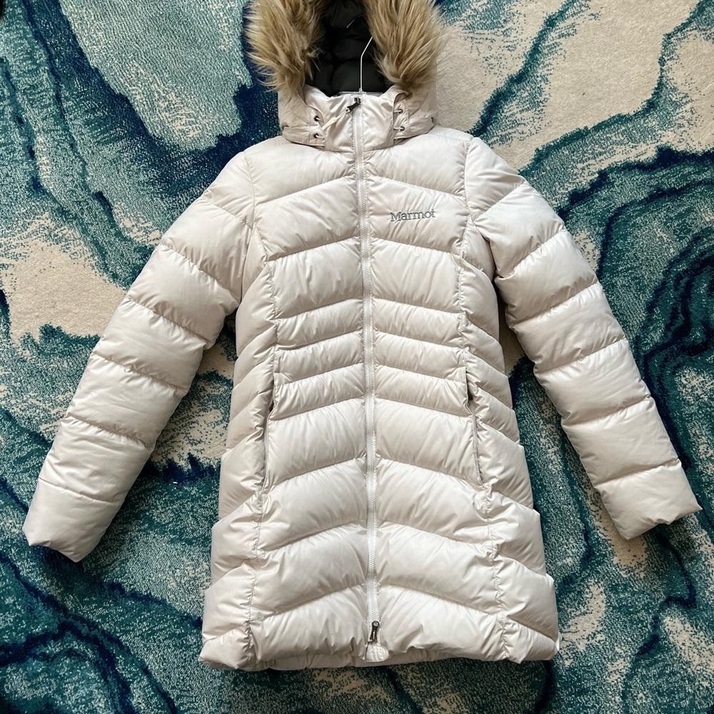 Marmot Womens 700 Fill Power Down Jacket - Gem